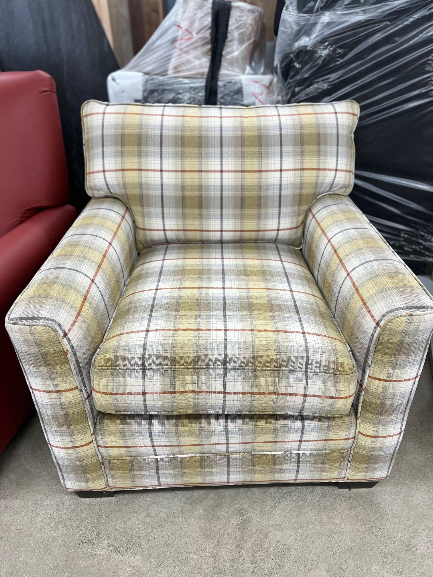 Temple Chair- Showroom Model